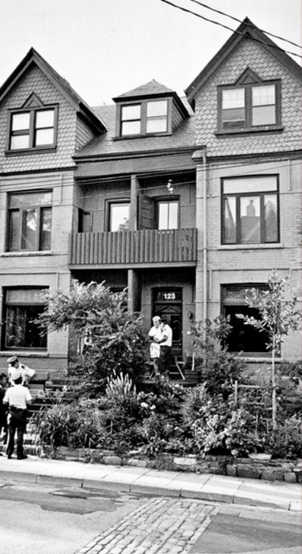 125 Collier Street, Toronto, ON, CA | Housecreep